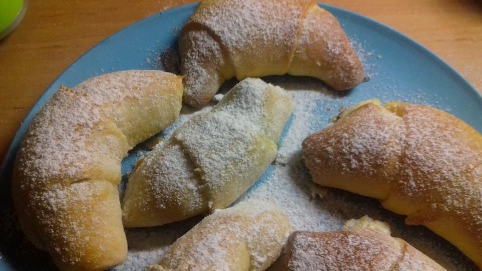 Rogaliki z ciasta twarogowego - Vaše DEDRA - recepty